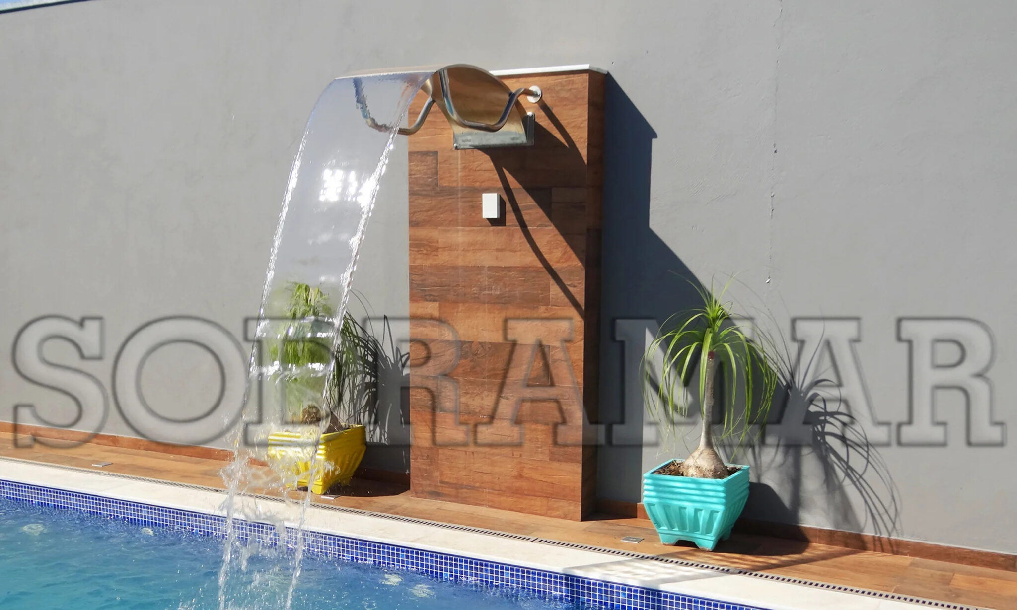 4 Tipos de Cascatas para Incluir na Construção da Sua Piscina - Sodramar